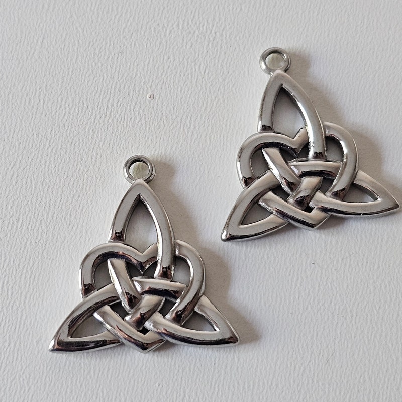 Trinity Heart - Etsy