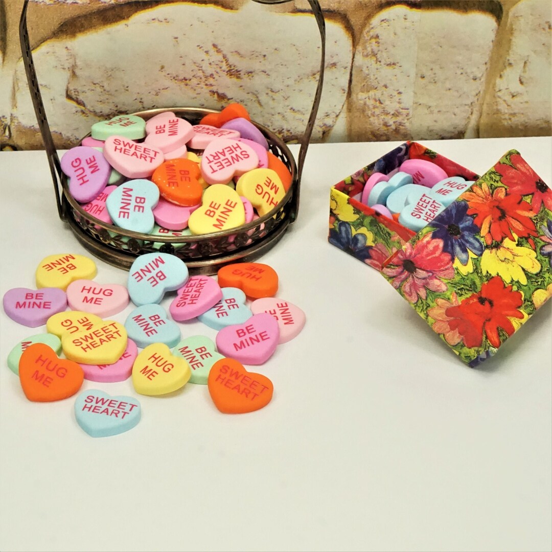 CONVERSATION HEARTS -ASSORTED Candies, Hearts and Words / Resin and ...