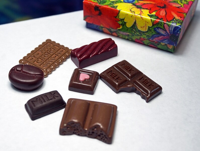 RESIN CHOCOLATE PIECES Mixed Chocolate 7 Chocolate Cookies - Etsy