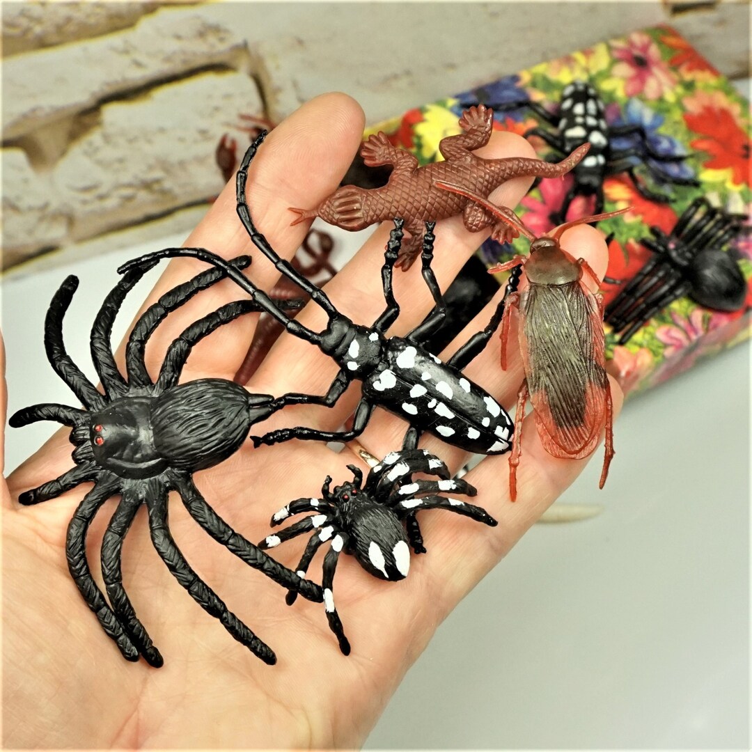 Lifelike HALLOWEEN INSECTS REPTILES, 10 Pcs Set in Gift Box, Small Gift ...