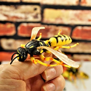 LIFELIKE HALLOWEEN Bee INSECTS, Simulation Wasp Insects, Big Bumblebee ...