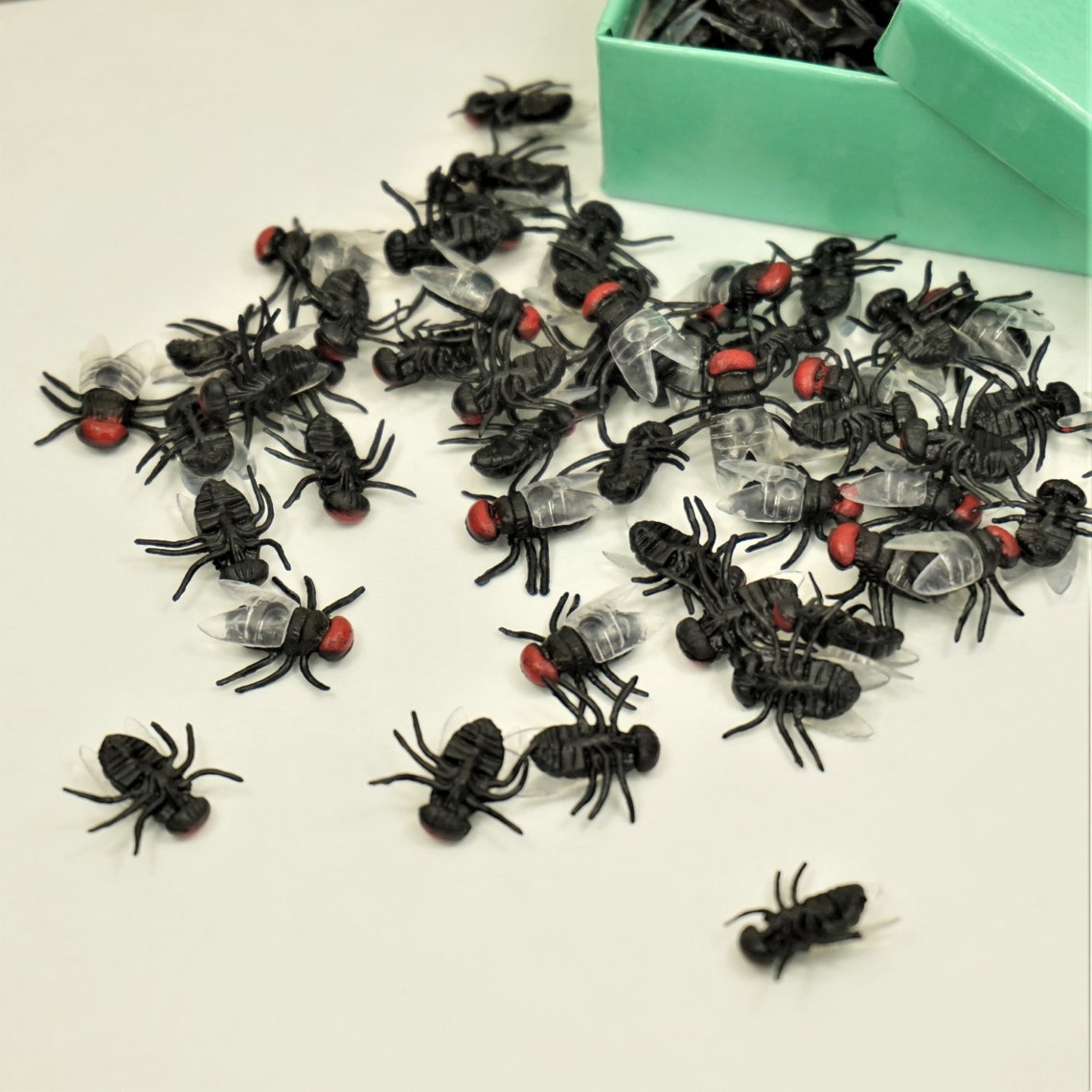 LIFELIKE FLIES 30 HALLOWEEN Black Flies Diy Insects for | Etsy