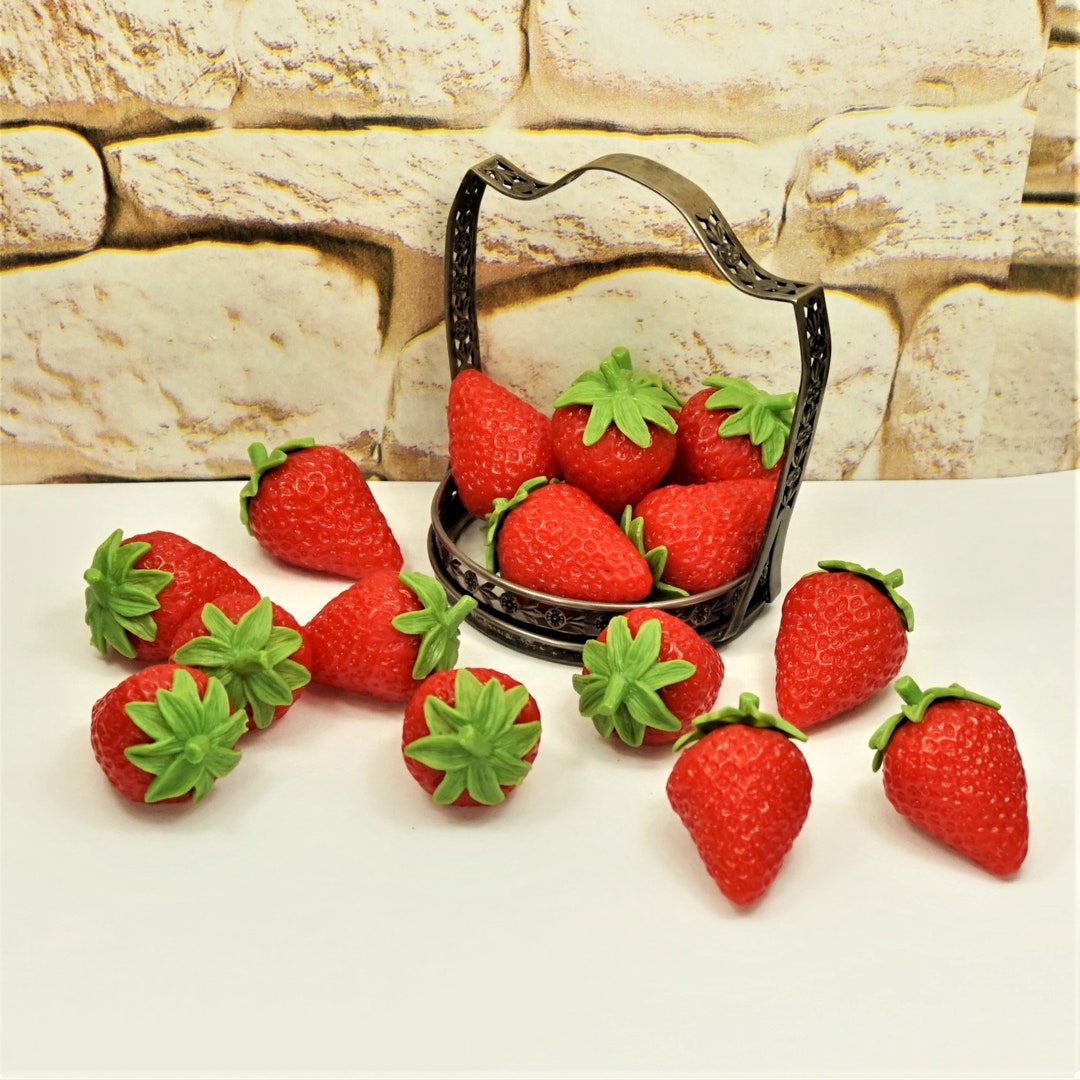 REAL SIZE STRAWBERRIES, Home Decor Fruits, Lifelike Red Strawberry ...