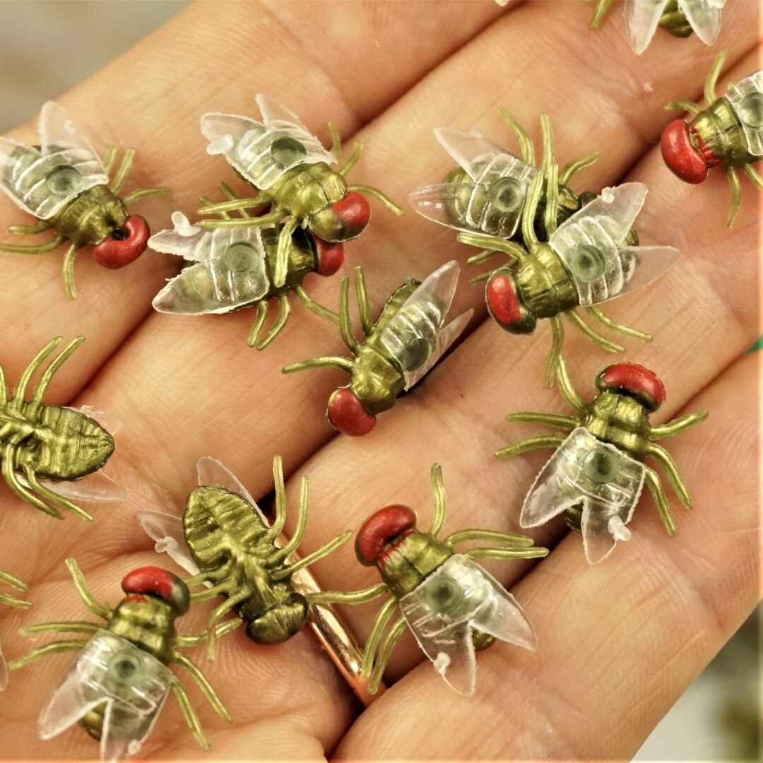 LIFELIKE FLIES, 30 HALLOWEEN Green Flies, Diy Insects for Halloween ...