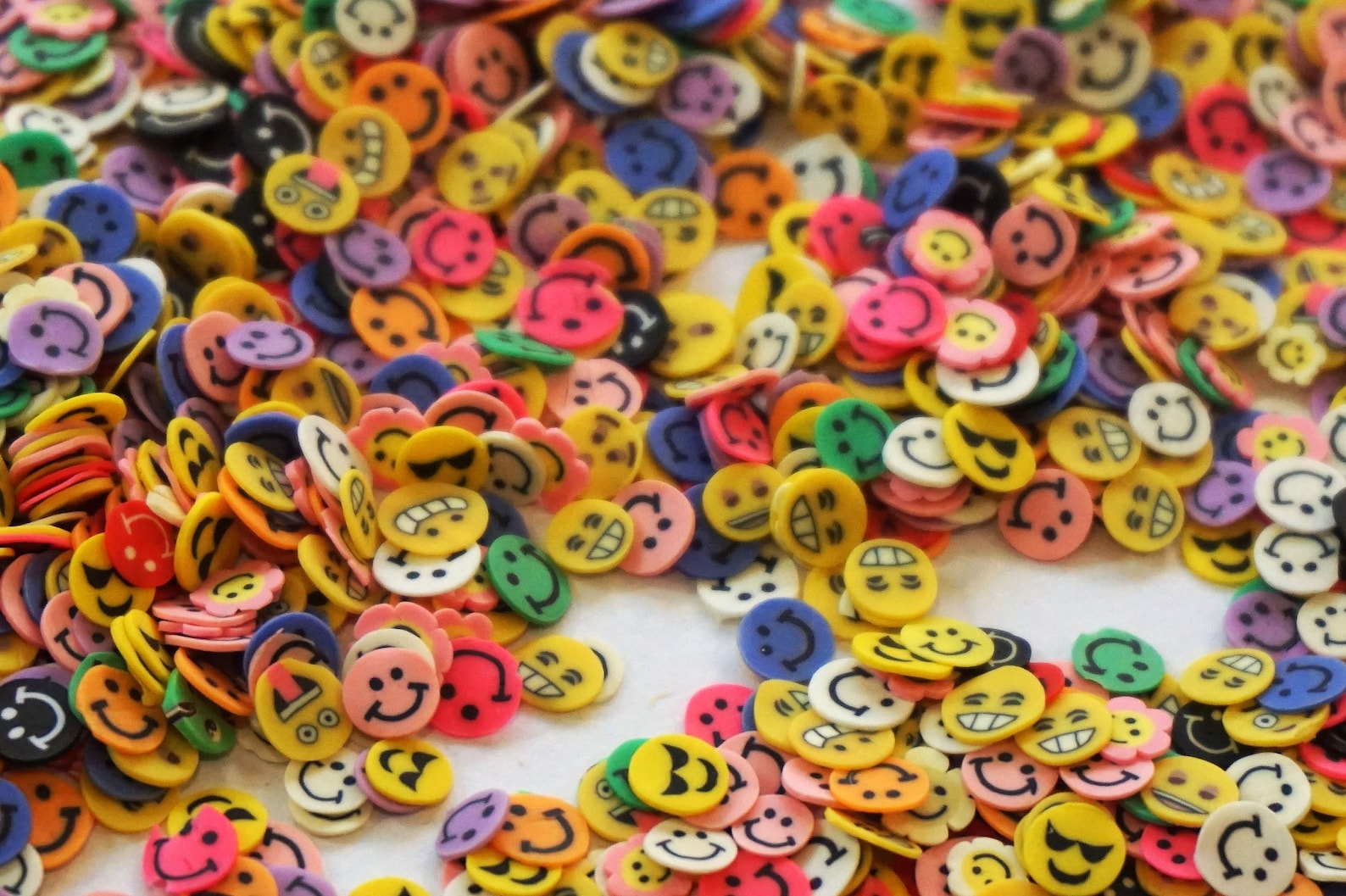 SMILEYS FIMO SLICES Nail Charms 1000 Fimo Pieces Gift Box | Etsy