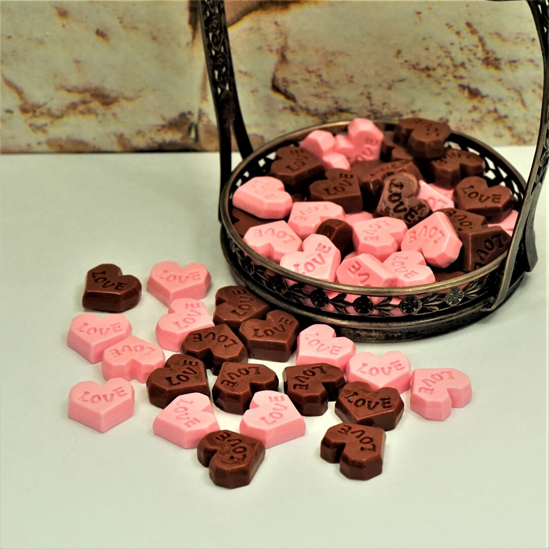 3D HEART CANDIES Conversation Hearts LOVE Word Candy Pink Hearts Mini ...