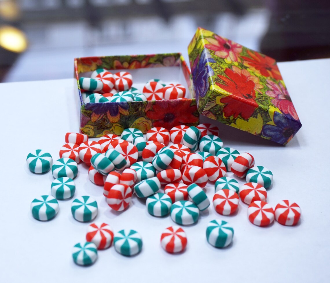 GREEN Red Mixed Xmas PEPPERMINT CANDIES Swirl Round Christmas | Etsy