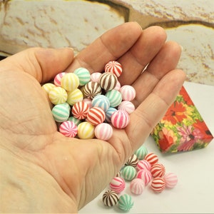 RESIN CANDY BALLS Multicolored Chocolate Candies Diy Rainbow Round ...