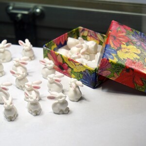 RESIN BUNNIES CABOCHONS Bunny Charms for Craft in Gift Box 10 Easter ...