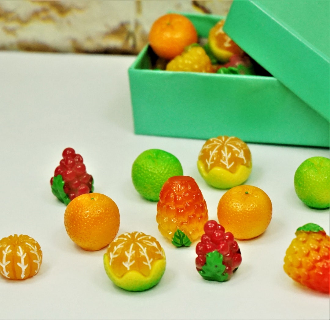 KAWAII FRUITS in GIFT Box, Dollhouse Fruits, Small Gift Idea for Kids ...