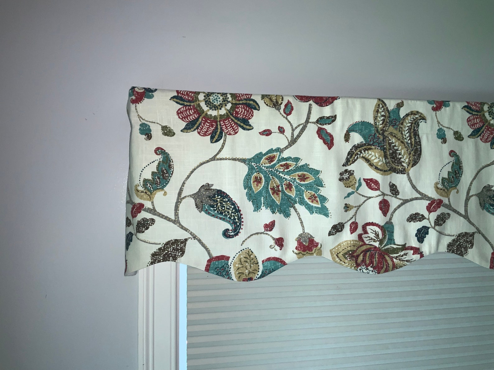 Jacobean Shaped Lined Valance, up to 52 Inches Wide X 16 Inches Long ...