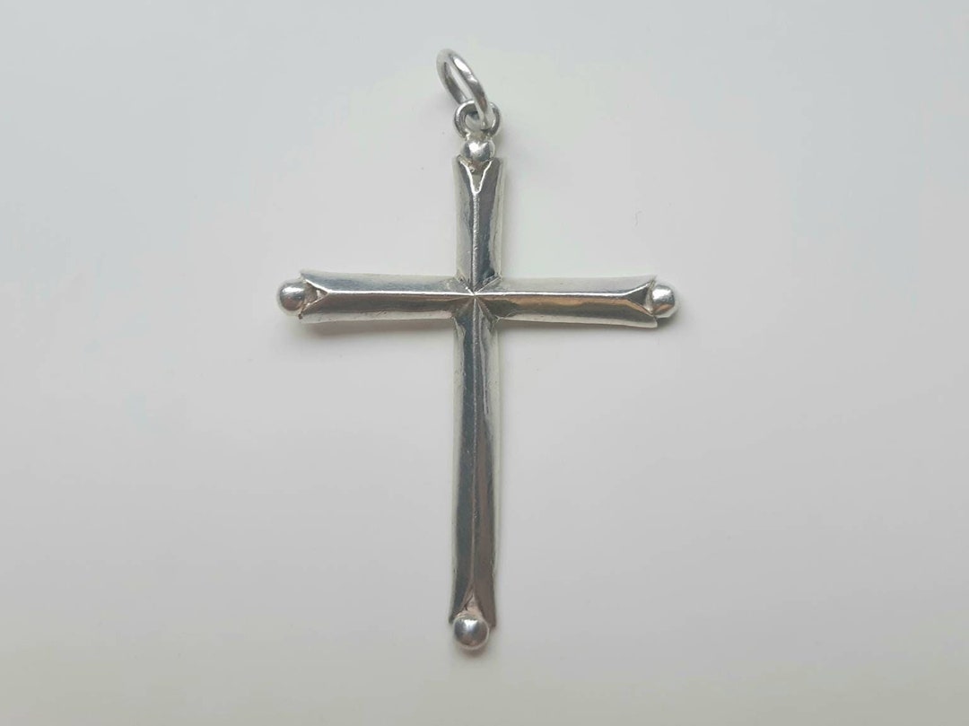 925 Antique Cross Pendant in a Thin Ridged Flared/wedge Bezant ...
