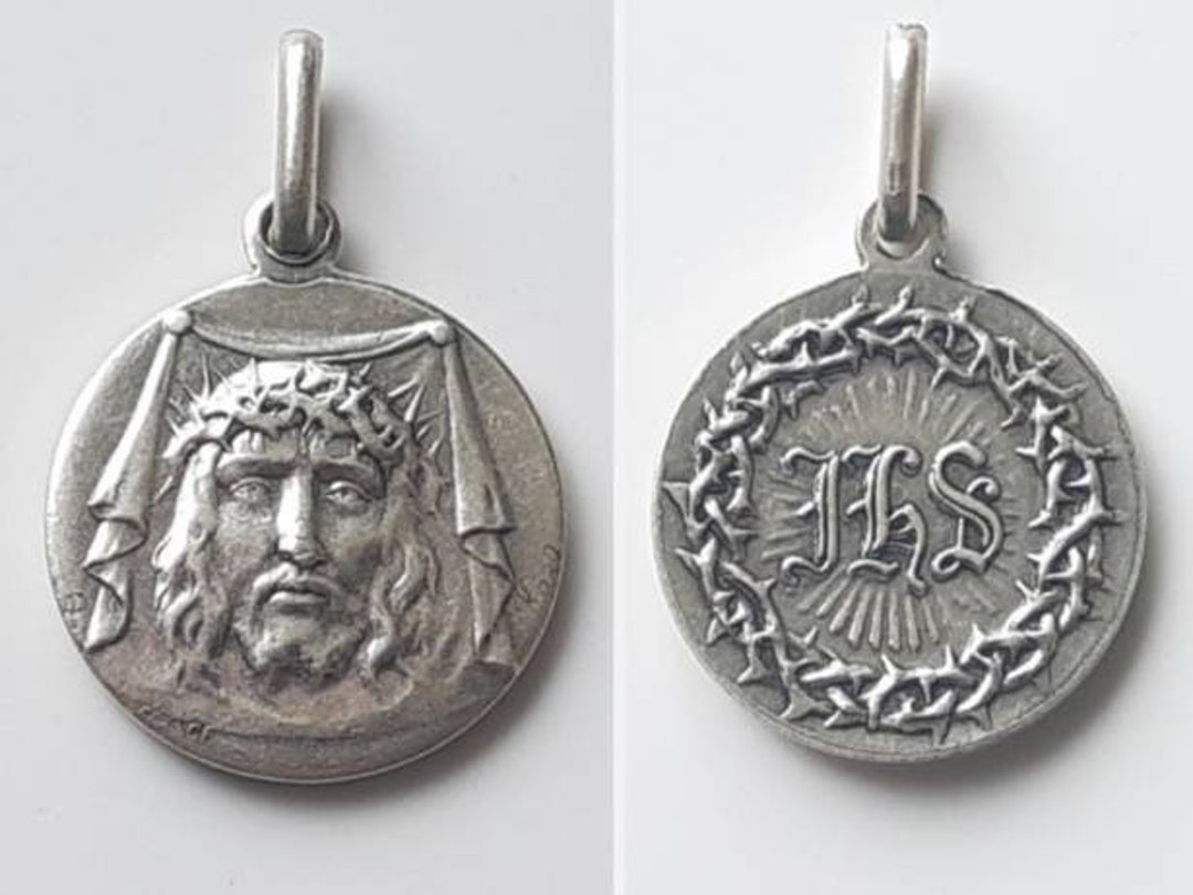 3/4 Holy Face Medal W IHS Crown of Thorns: Vintage Round Catholic ...