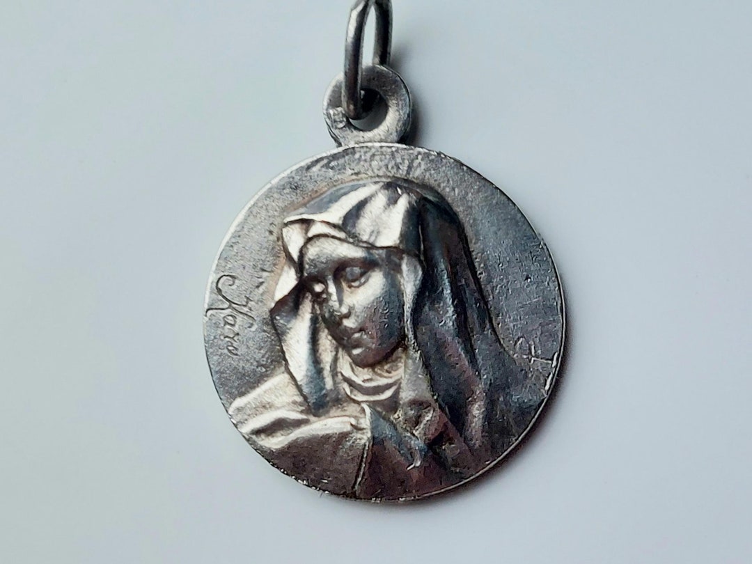 3/4" Vintage Mater Dolorosa/our Lady of Sorrows Medal—small Round ...