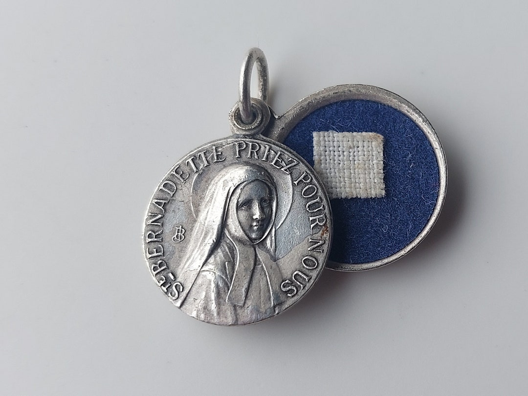 St Bernadette Sliding Medal W Tissue Relicvintage/antique - Etsy
