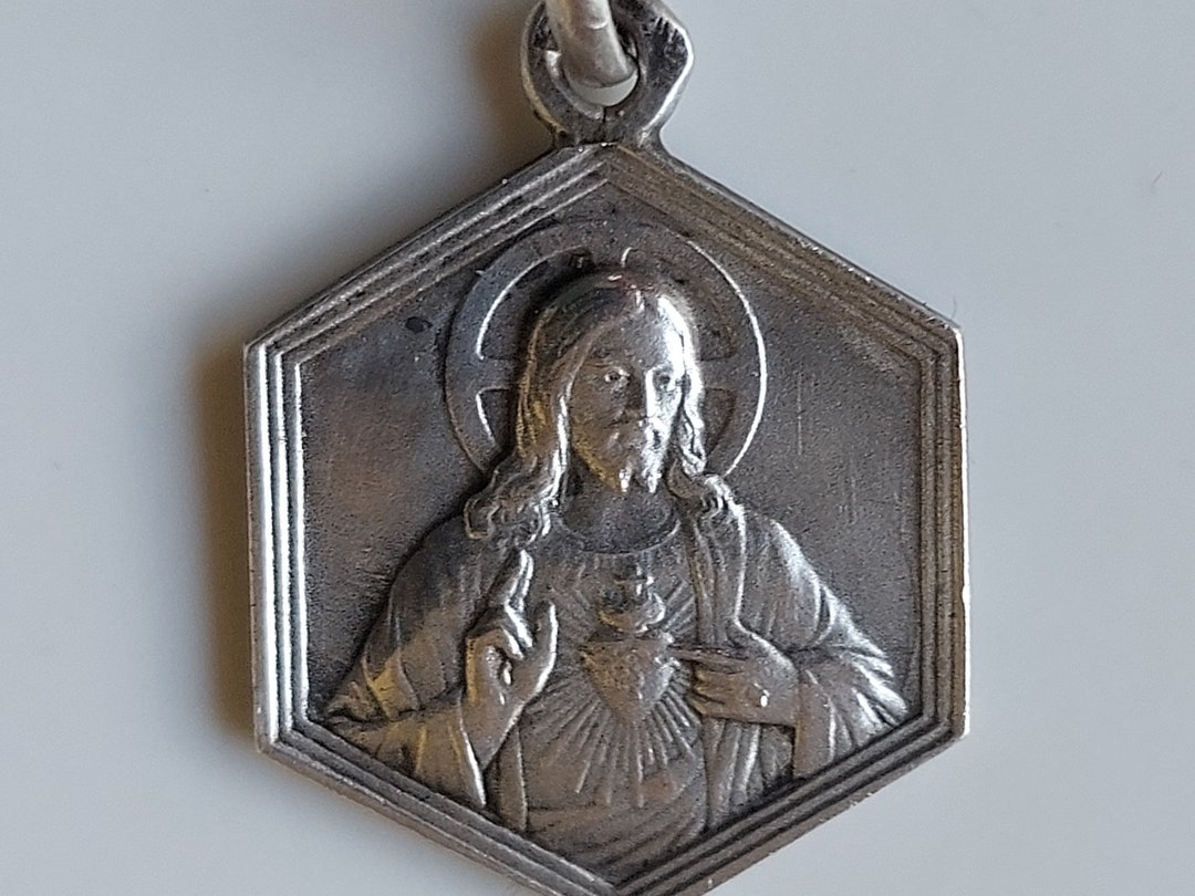 5/8 Sacred Heart of Jesus Medal Made in France W Consider the Lillies ...