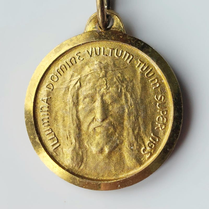 Holy Face Medal - Etsy