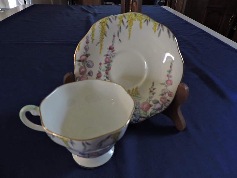 Vintage E.B. FOLEY Bone China Tea Cup & Saucer 1850 Flowers - Etsy Canada