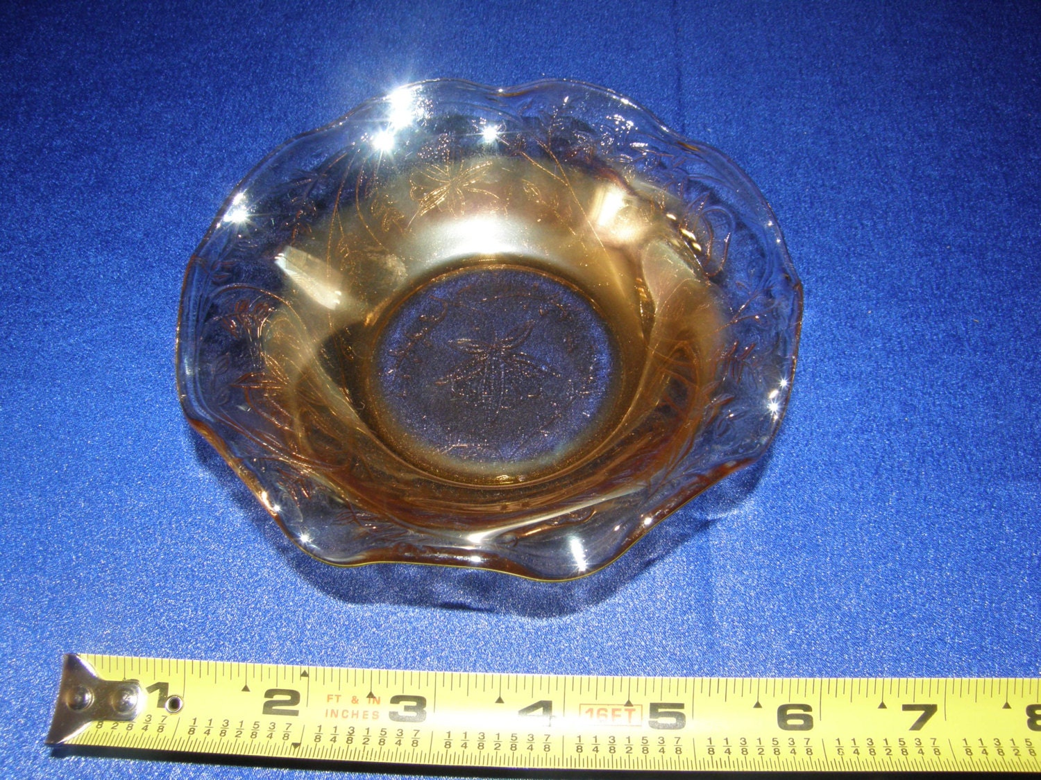 Vintage CARNIVAL GLASS Bowl Ruffled Marigold Flowers Steams and Leaves ...