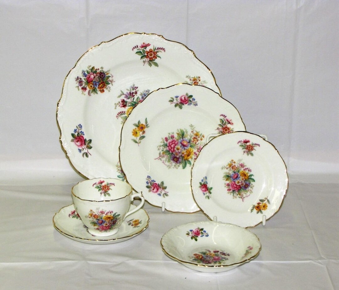 Coalport Fine China Fragrance Pattern 9504 Place Settings - Etsy