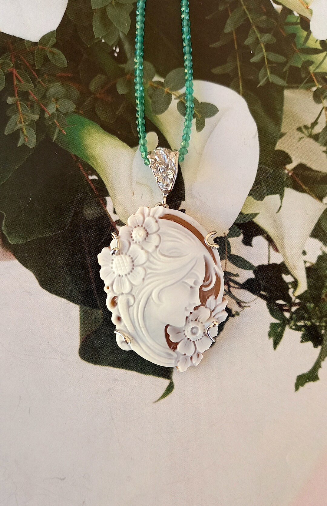 Sardonic Shell Cameo Necklace and Green Agate - Etsy