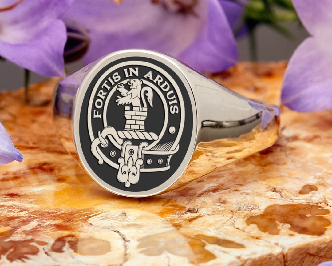 Middleton Scottish Clan Engraved Signet Ring | Sterling Silver | Family ...