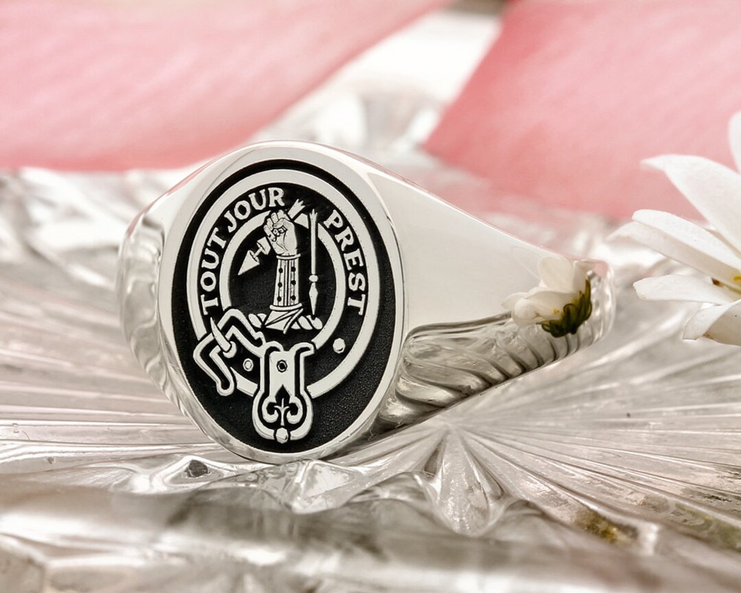 Carmichael Scottish Clan Engraved Signet Ring | Sterling Silver ...