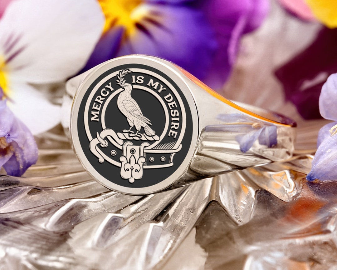 Laing Scottish Clan Engraved Signet Ring | Sterling Silver | Family ...