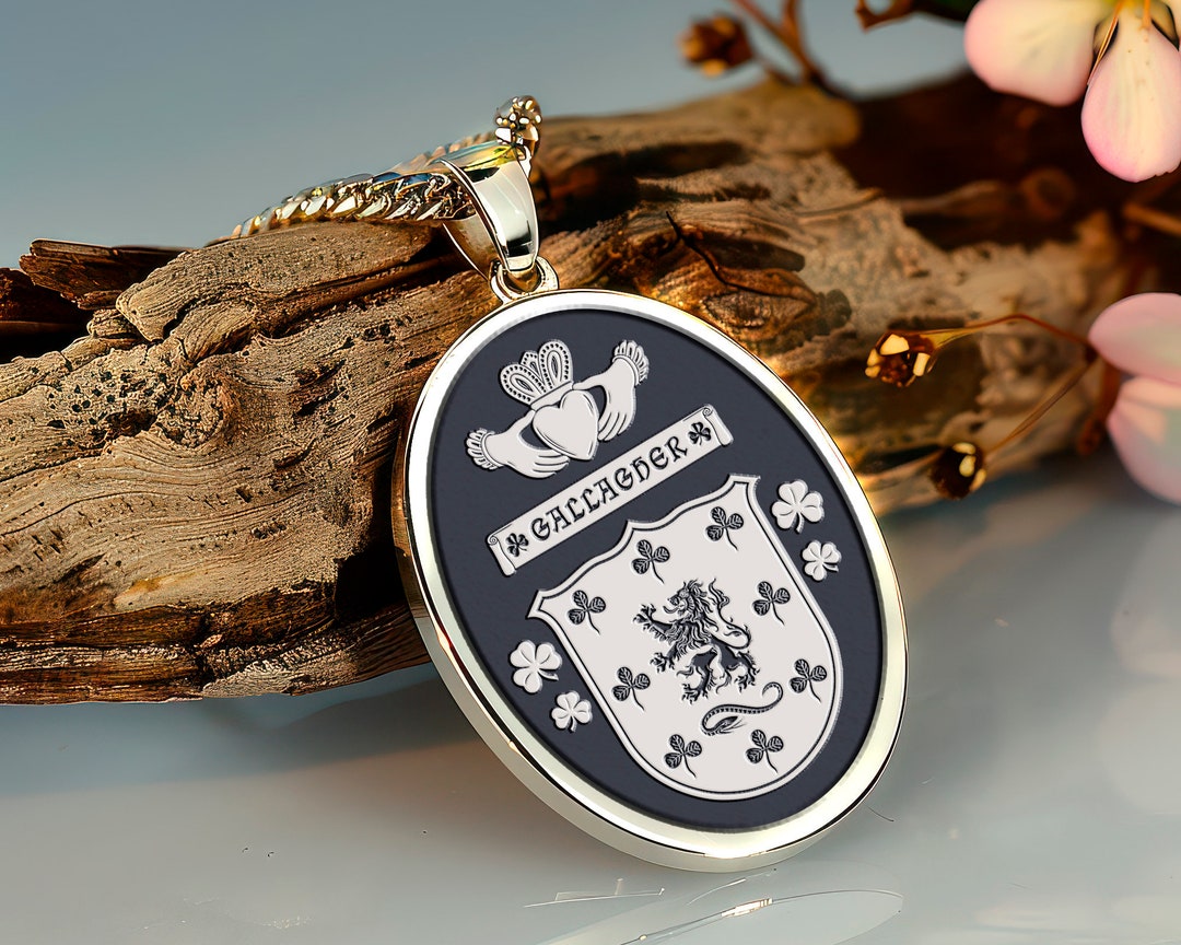 Gallagher Irish Claddagh Engraved Pendant Sterling Silver Family Crest ...