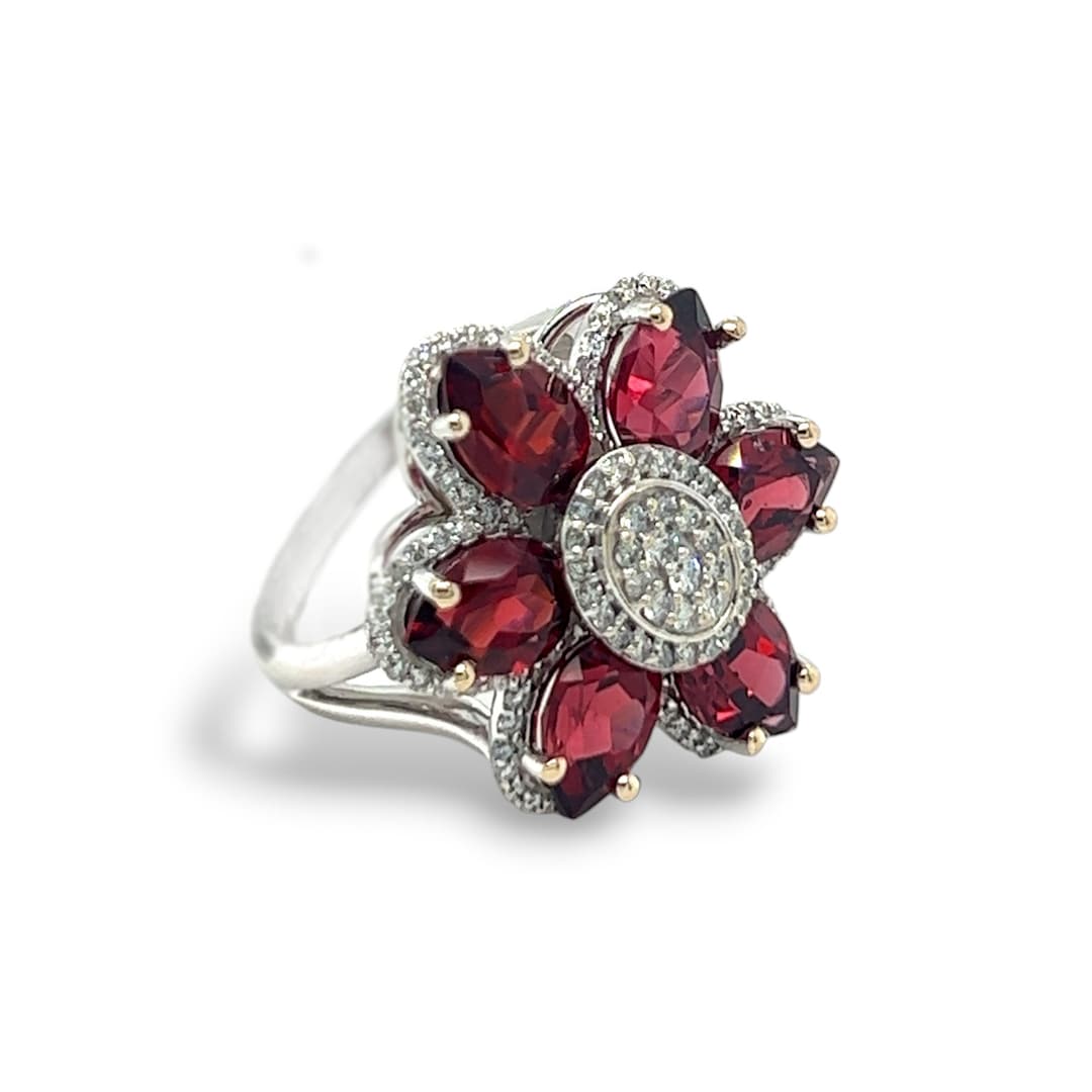Anthill Garnet and Diamond Flower Ring - Etsy