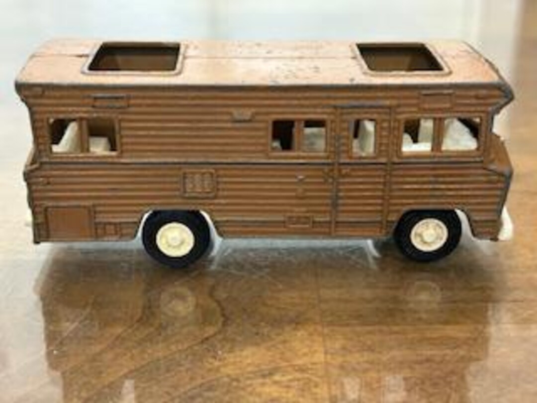 Tootsie Toy Camper Scale Model RV Toy Vehicle : Made in U.S.A ...