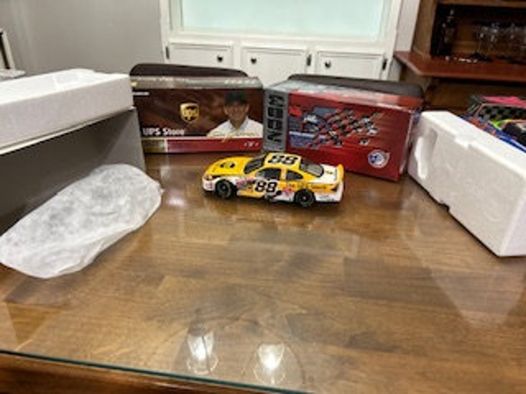 Dale Jarrett #88 UPS Ford Taurus Scale Model Race Car. Registered Limit ...