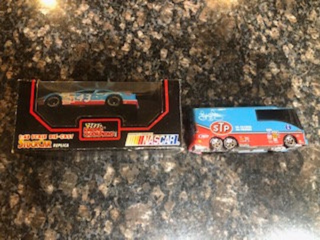 Vintage Richard Petty #43 STP Racecar & Bus Set – NASCAR Racing ...