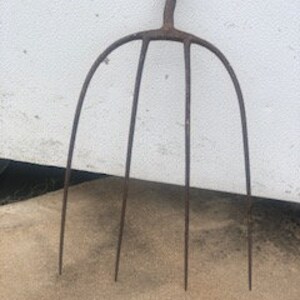 Pitch Fork : Antique Early 1900's Four 4 Prong Pitch Fork Head Antique ...