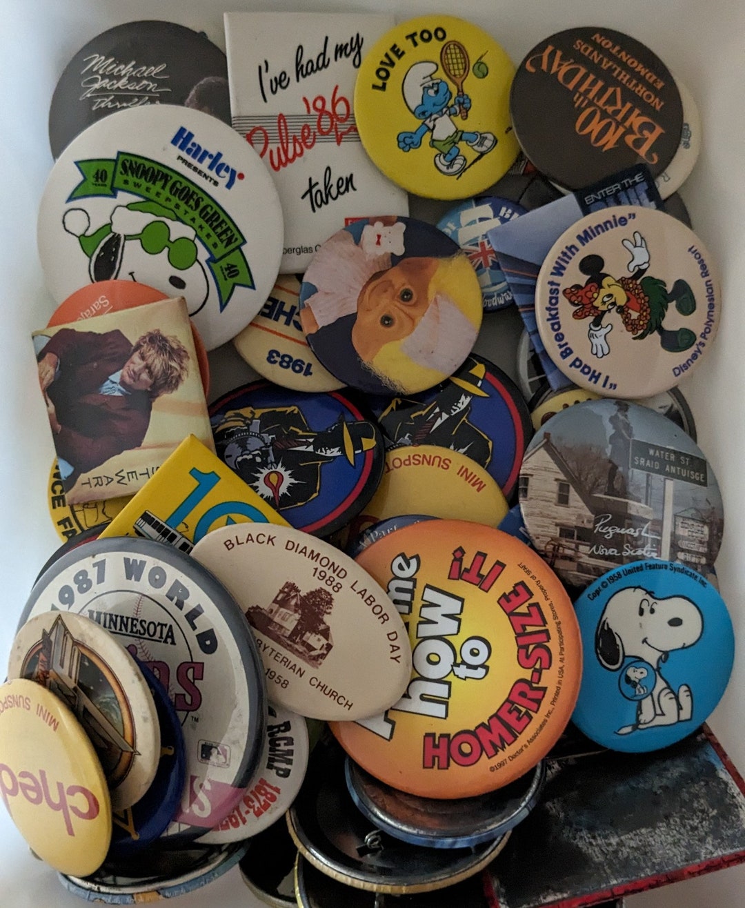 50 Random Vintage Pushback Pins 1960s to 2000s Cartoons - Etsy
