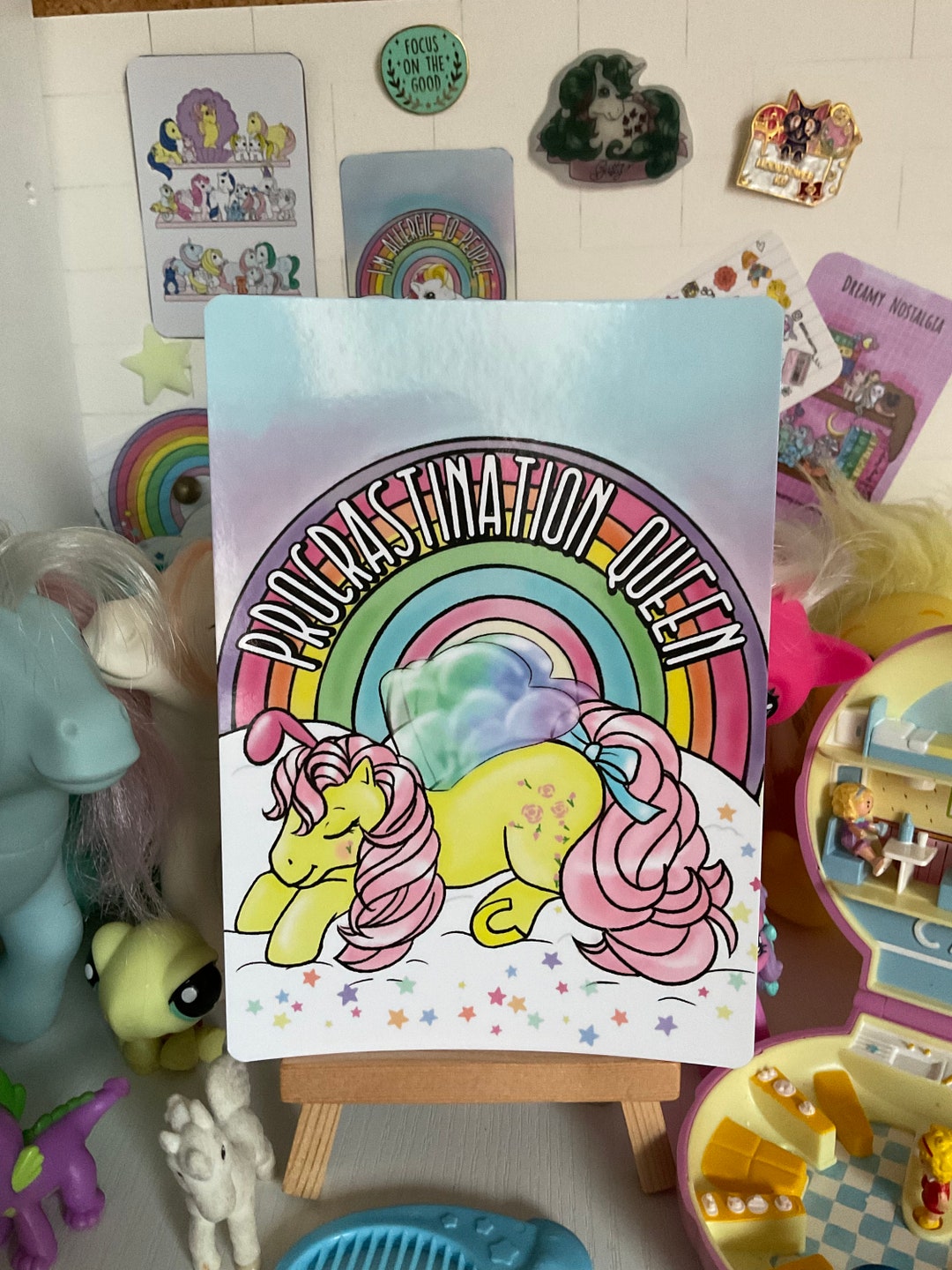 Procrastination Queen Cartolina Rosedust Vintage Toys Postcard Artwork ...