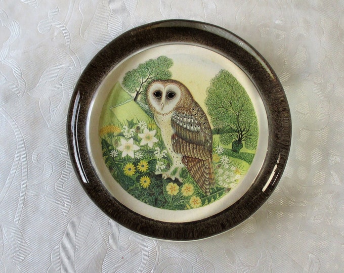 1980 Village Green Paperweight, Sharon Jervis Wildlife Minatures ...