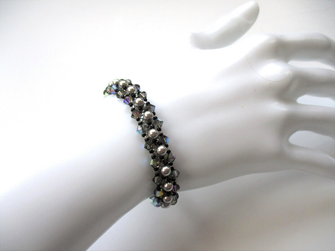 Vintage Beaded Bracelet With Intricate Beading and Heart Shaped Clasp ...