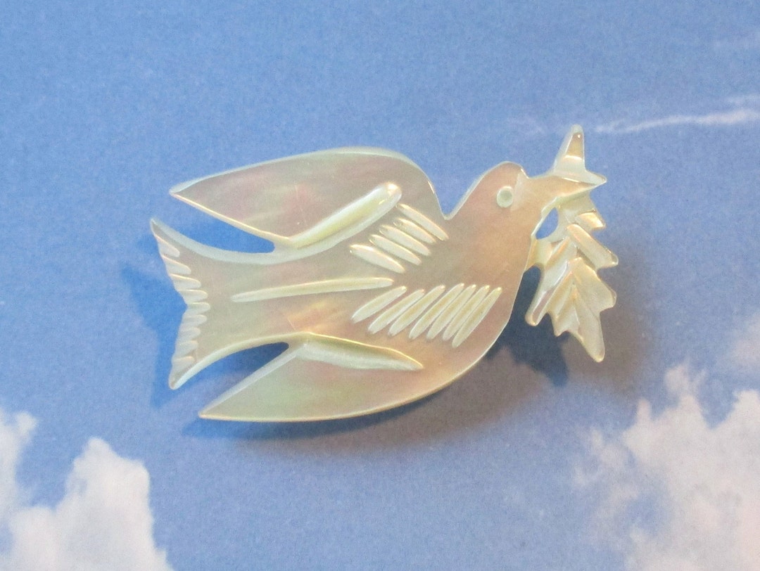 Carved Mother of Pearl Peace Dove Pin, Vintage MOP White Dove Brooch ...