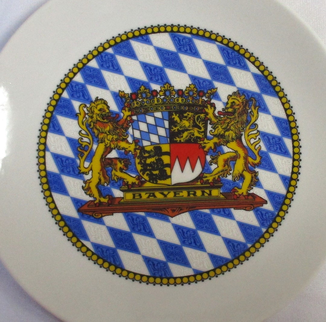 Creidlitz Bayern Collectible Plate, Blue and White Harlequin Pattern ...