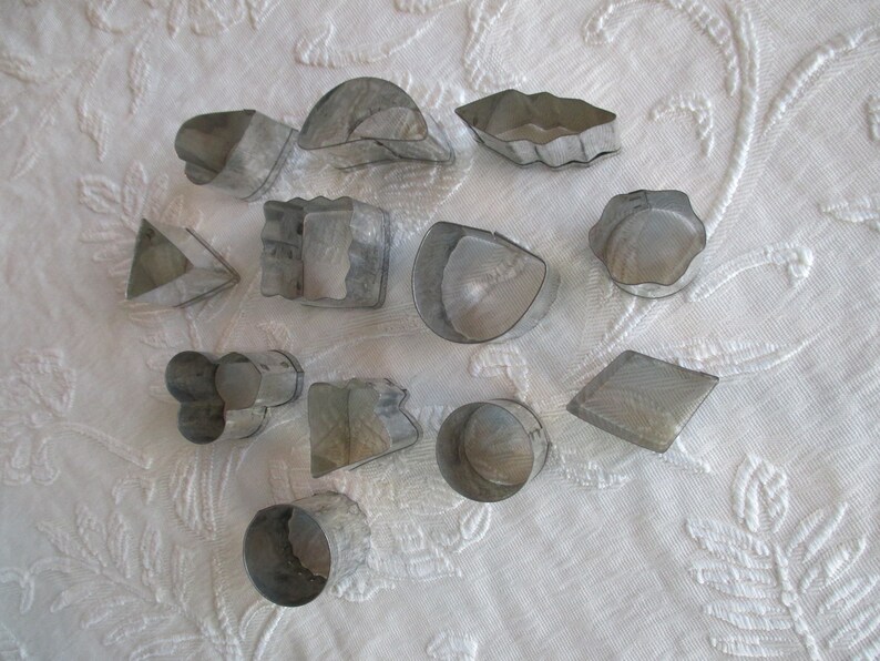 Vintage Canape & Hors D'oeuvre Cutters Set of 12 Tin - Etsy
