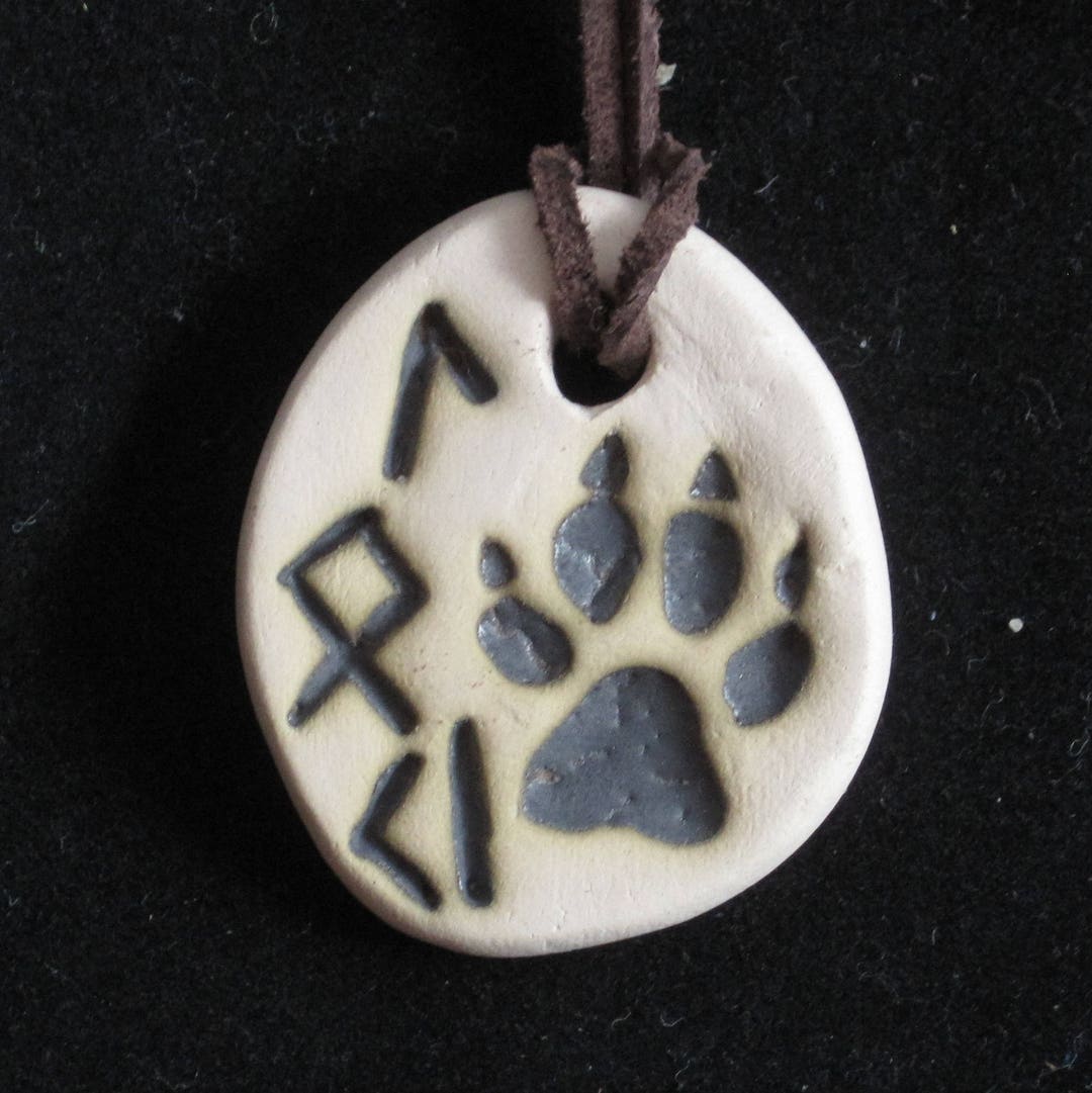 Pendant With the Name of Loki Written in Rune and Fox Paw - Etsy