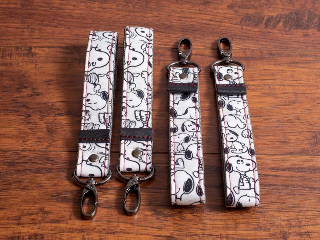 Snoopy Key Fob - Etsy