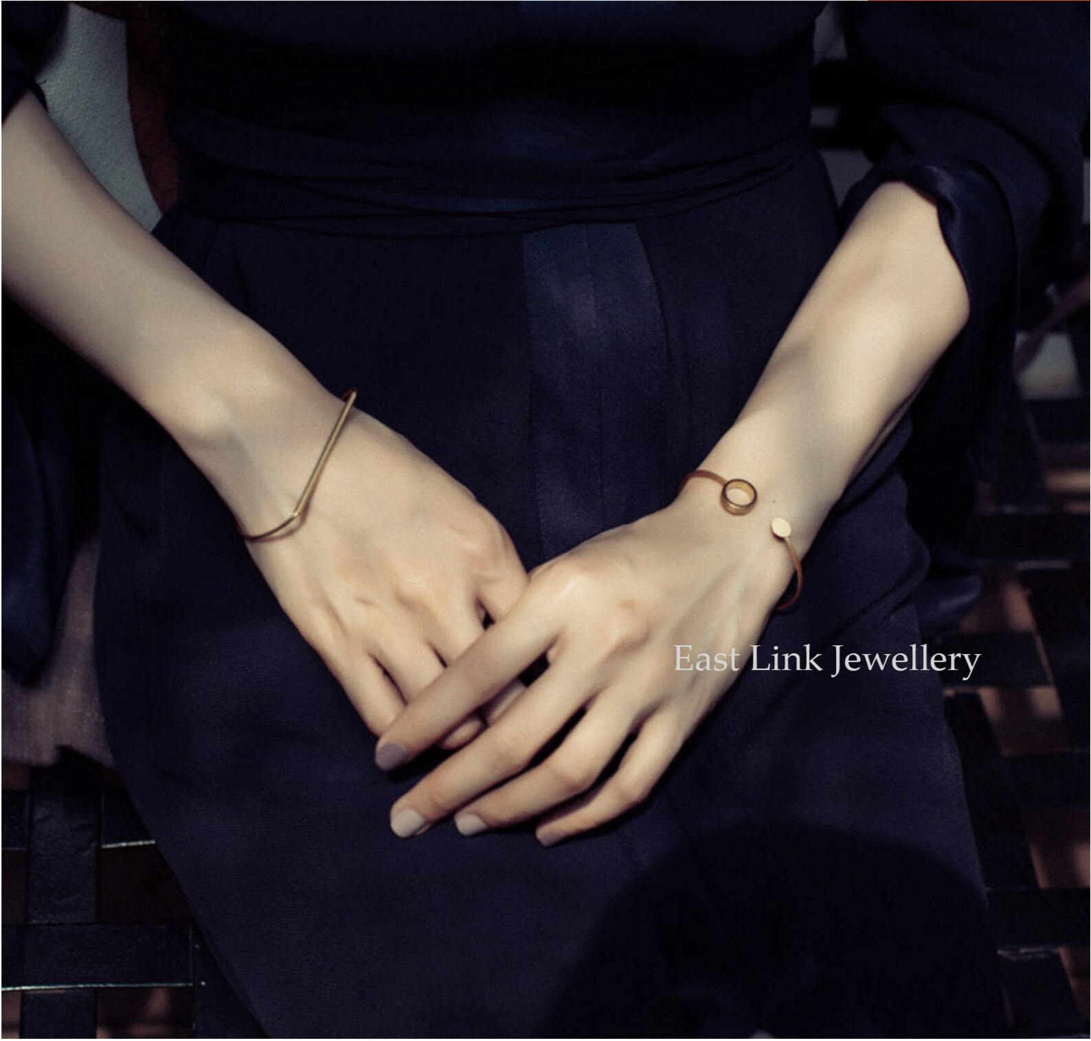 Gold Round Bangle Copper Based Geometry Dainty Bangle Circle | Etsy UK