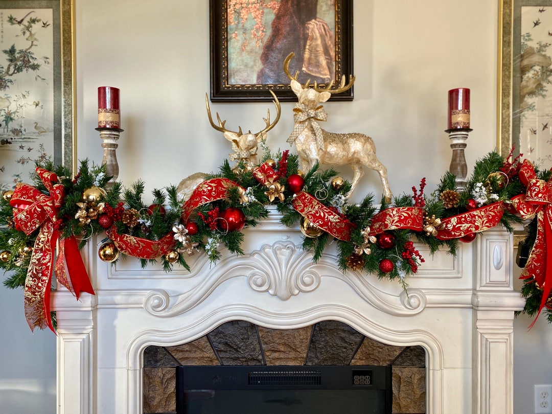 Christmas Garland. Red Velvet Ribbon With Gold Trimmings/ Backing ...