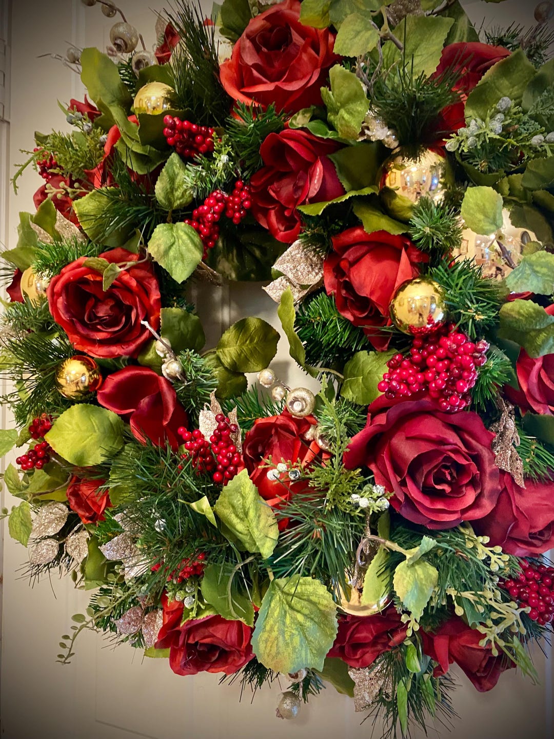 Deep Red Rose Holiday Wreath. Red Rose Artificial Wreath, 26" Pre Lit ...