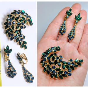 Vintage Crown Trifari Contessa Line Brooch & Earrings Set - Etsy