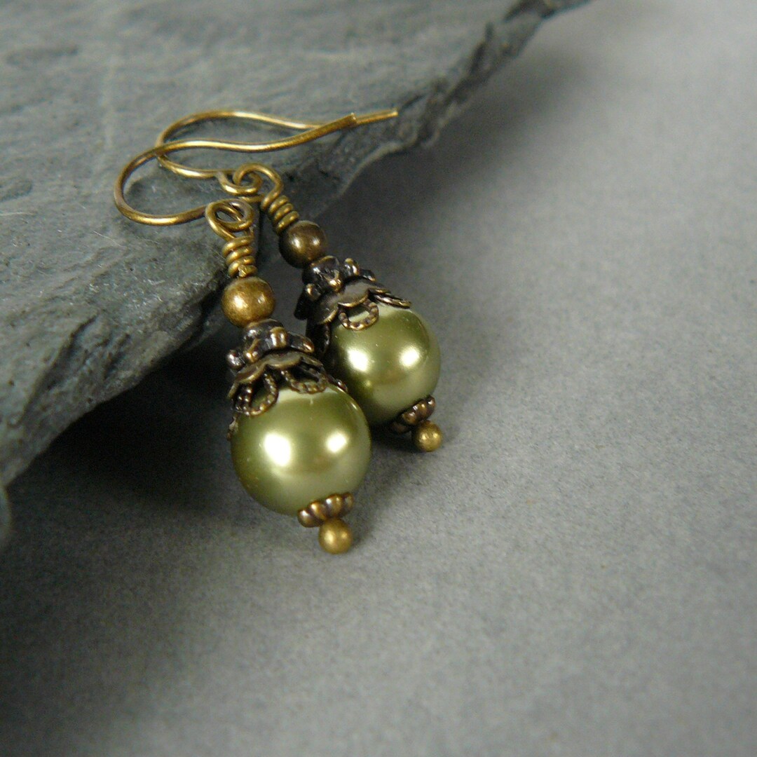 Pale Green Pearl Earrings, Light Green Crystal Pearls, Vintage Style ...