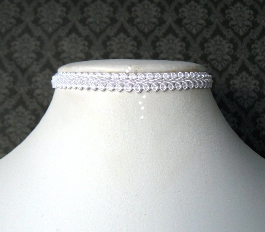 Narrow White Lace Choker, Tiny White Victorian Inspired Chocker ...