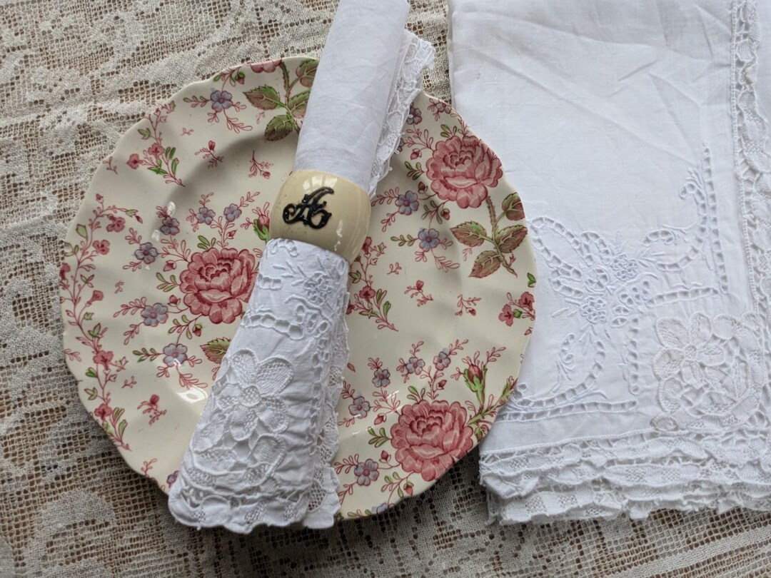 4 Vintage Lace Trimmed Napkins - Etsy